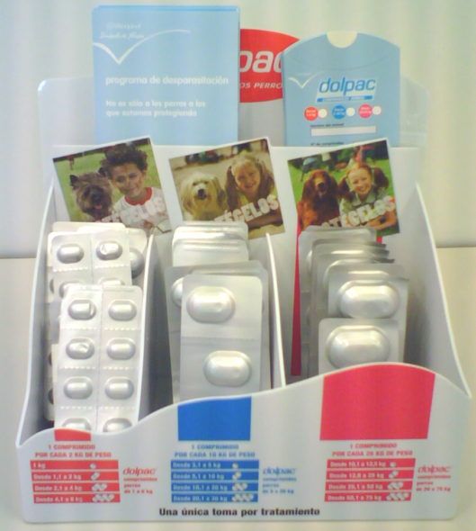 Dolpac expositor_PetsWorld | PetsWorld